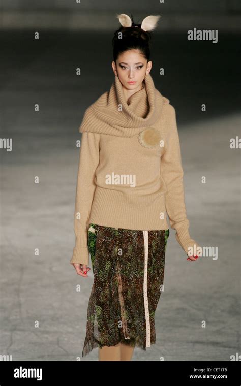 Af Vandervorst Paris Ready To Wear Autumn Winter Rabbit Ears Alice Band Slouch Neck Beige