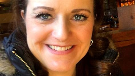 Sister Wives Viewers Are Tired Of Robyn Browns Fake Crying