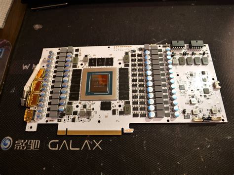 Появились снимки PCB видеокарты Galax GeForce RTX 4090 HOF – 32 фазы и ...