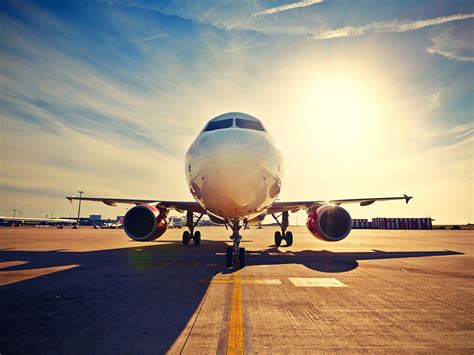 배경 화면 여객기 정면도 공항 활주로 일몰 3840x2160 Uhd 4k 그림 이미지