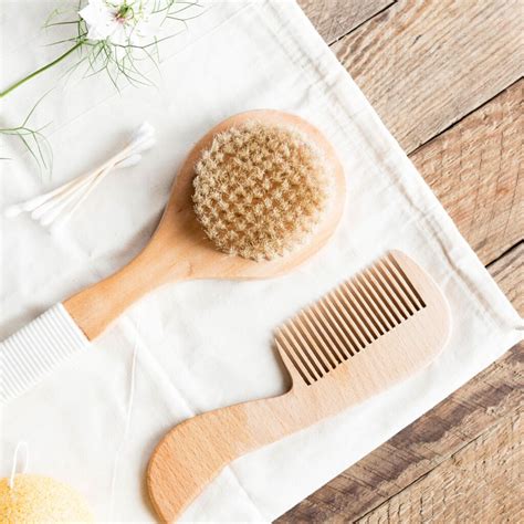 Wooden Combs Vs Plastic Combs Which Is Right For Your Hair Organic B