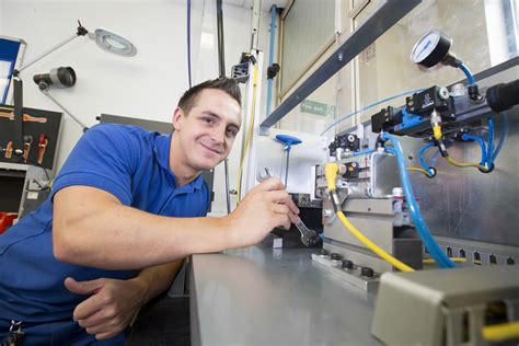 How To Use Rtx On Minecraft Java