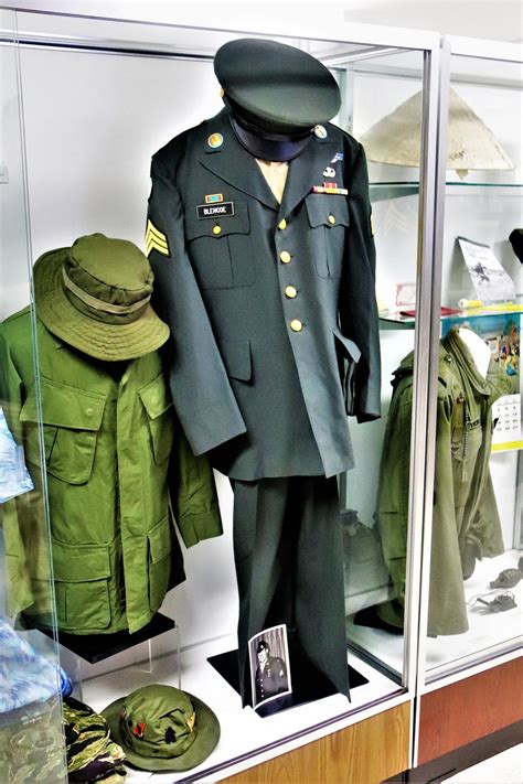 Us Army Dress Uniforms History