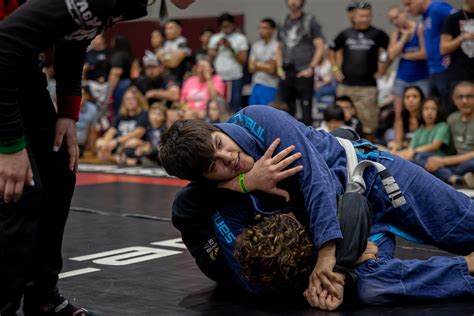 How To Pass Guard In Bjj Naga Fighter