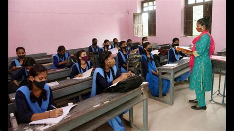 Over 500 Govt Schools In Bihar Observe Friday As Off For Years