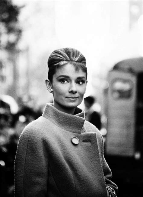 Pictures Of Audrey Hepburn In Breakfast At Tiffany Sch
