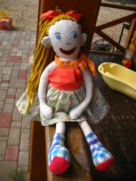 Divas Lelles Mammas Rokas