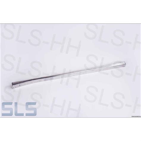 Collar Rh Upper Part Of Door Cover Structure