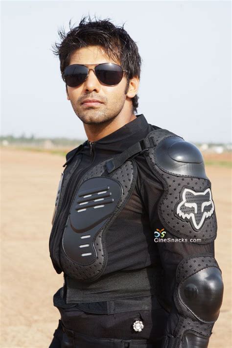 Niranjan Actor Actors Arya Glamour World