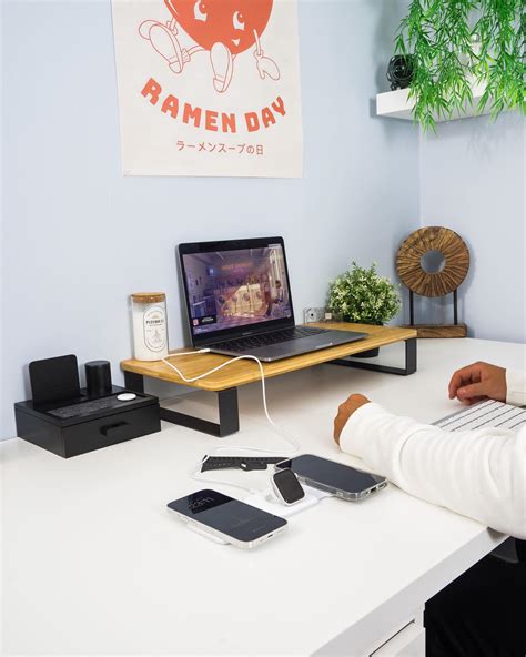 A Multifunction Charger Is Great Especially For Me And My Minimalist