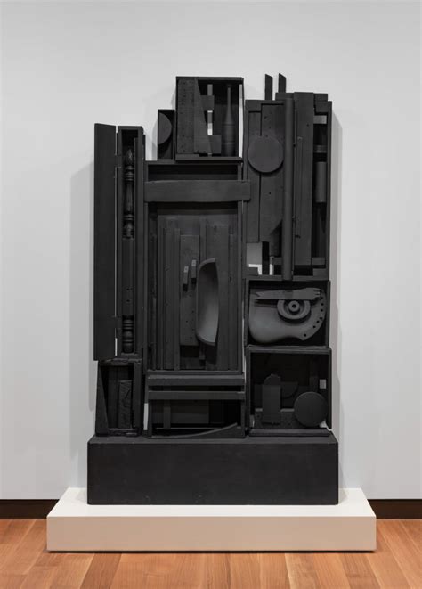 Louise Nevelsons Environmental Art Explored In Dfw Exhibition