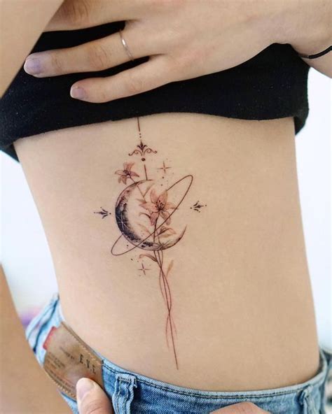 기호 • 기하학타투 꽃타투 달타투 On Instagram Lily 🌙 이쁜부위 맡겨주셔서 감사해요 D • 도안제작 • 상담 문의는 하이라이트 참고해주세요😊