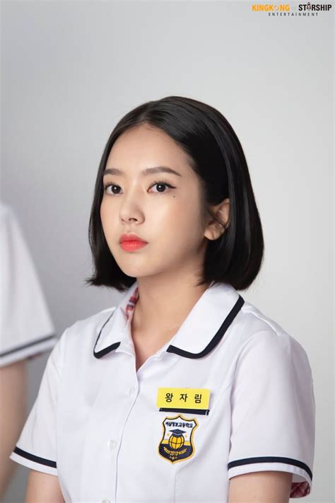 Pin By Popsicles On Lee Ruby Straight Bob Hairstyles Short Hair Styles Bob Hairstyles