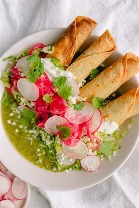 Cuchara Flautas Ahogadas 🇲🇽 1 2 Kilo De Pechuga De Pollo 2 Papas 1 2