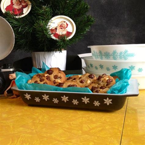 Vintage Black Snowflake Pyrex Casserole