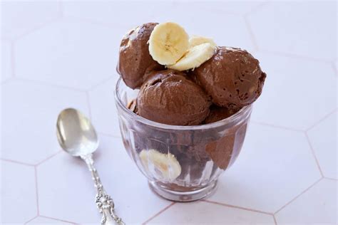 Healthy Chocolate Ice Cream For Breakfast Bigger Bolder Baking