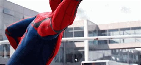 Spiderman Shooting Web 