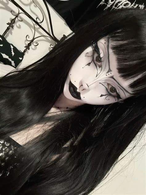 Trad Goth Makeup Tutorial De Maquillaje Gótico Maquillaje De Ojos