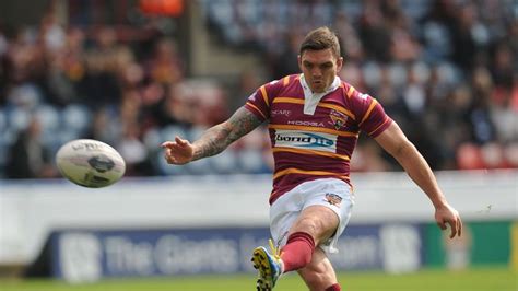 Leeds 22 24 Huddersfield Match Report And Highlights