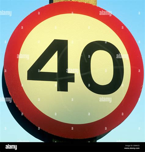 40 MPH Speed Limit Sign, UK England English motoring speed restriction ...