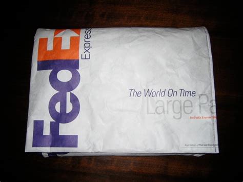 Laptop Sleeve From A Fedex Envelope 11 Steps With Pictures