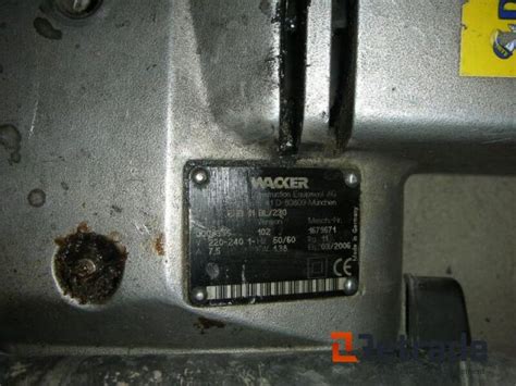 4 Stk Wacker El Hammere Ehb 11 Til Salgs På Retrade Kan Du Kjøpe Brukte Maskiner Utstyr