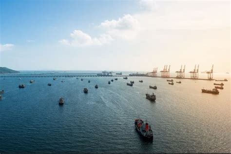 New Requirements And Notation For Container Ships Lr