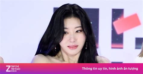 Nữ Ca Sĩ Co Rúm Người Vì Mặc Hở Giữa Thời Tiết âm 9 độ C Giải Trí