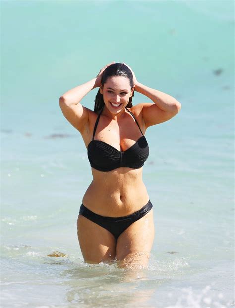 26 Ideias De Kat Dennings Kat Dennings Atrizes 2 Broke Girls