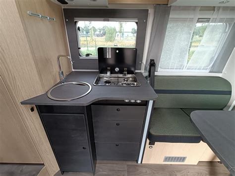 Sunlight T69lc Van Acht Campers