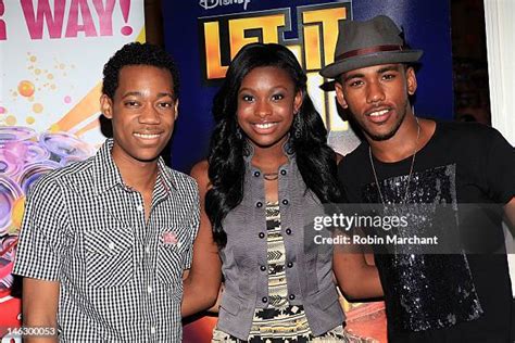 Let It Shine Cast Photos And Premium High Res Pictures Getty Images