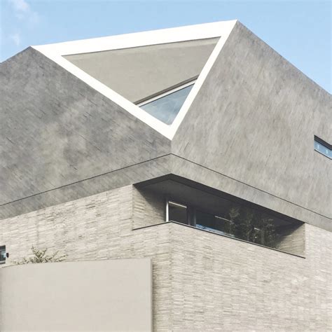 Fhhh Friends Arranges Flexible Rooms Over Split Levels At Grown House