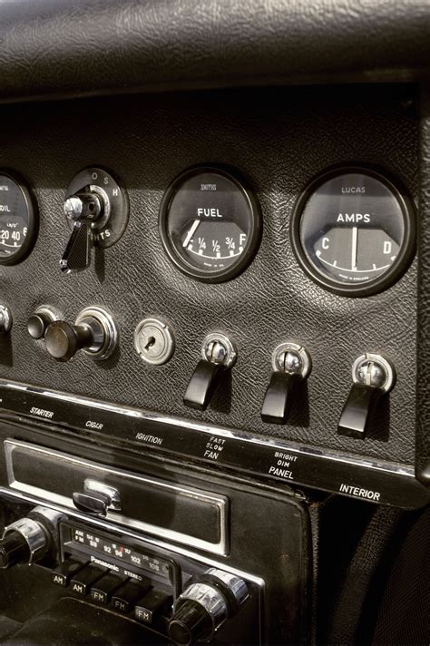 Jaguar E Type Series One Dashboard Design Talks
