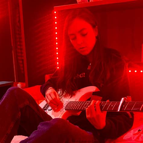 Artist Phoebe Willo Wolf In A Suit