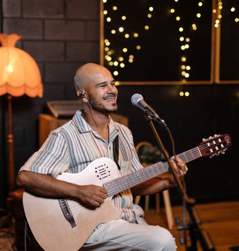 Jay Santos Queenstown Soloist