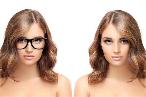 Premium Photo Girl Wearing Black Glasses And Girl Without Glasses