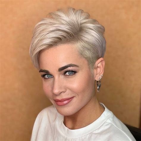 Brandy Holts Instagram Twitter And Facebook On Idcrawl