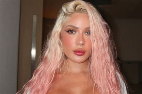 Karoline Lima Relembra Momento Constrangedor Durante Depilação Confira