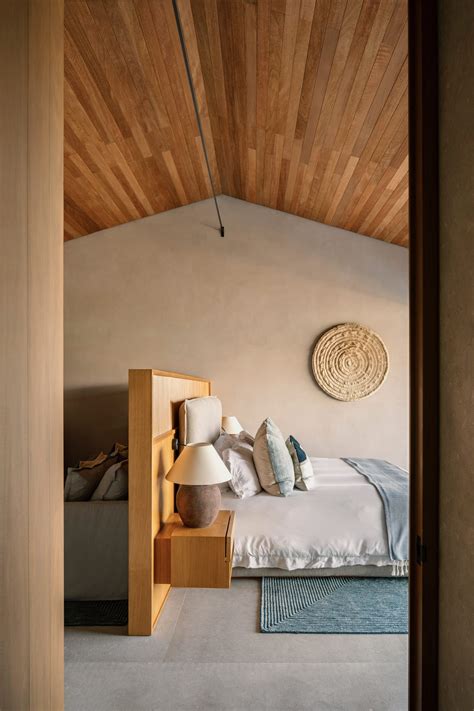 Estudio Cristina Grappin Uses Local Stone For Mexican Beach House