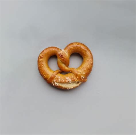 Jodi Jackson On Linkedin Vines Artisanpretzels Breakfastofchampions Employeeperk Snacktime…