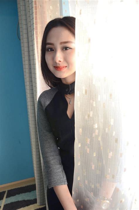 国内人气模特于子涵美宾馆高跟鞋美腿身材惹火 每日头条