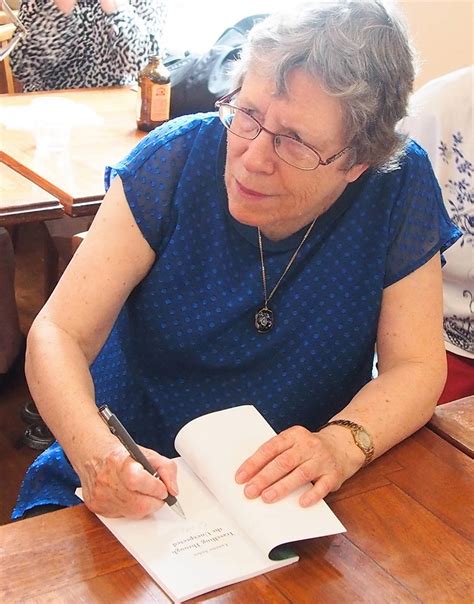 Lynette Arden Writer And Artist