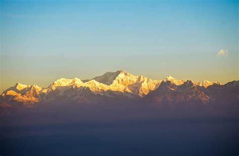 Witness The Sunrise From Tiger Hill Darjeeling Roads Rider