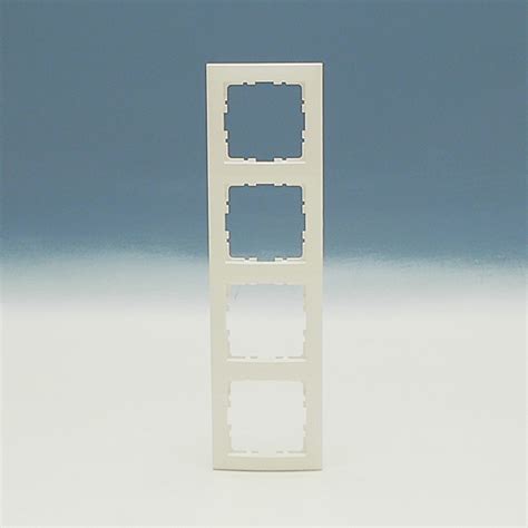 Berker S1 Afdekraam 4 Voudig Polarwit Mat 10149909 Kopen Elektroshopnl