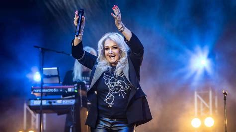 Sängerin Bonnie Tyler Kommt Im August Nach Hanau Ins Amphitheater