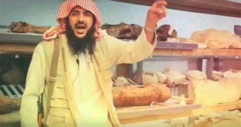 أعدم العالم خالد الأسعد وشارك بتدمير آثار تدمر مقتل أبرز قادة داعش في البادية الحل نت