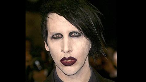 Marilyn Manson Expone Sus Cuadros En La Muestra The Path Of Misery
