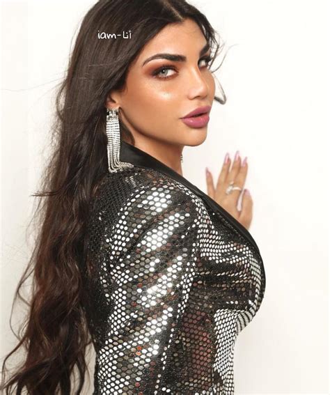 أنا Iam مسلسل عرسالحارة بطولة متحول جنسياً اللبناني