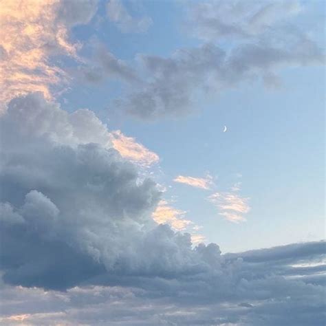 Parkiran Motor Gerbang Sekolah Dan Langit Pukul 5 Sore By Jay Medium