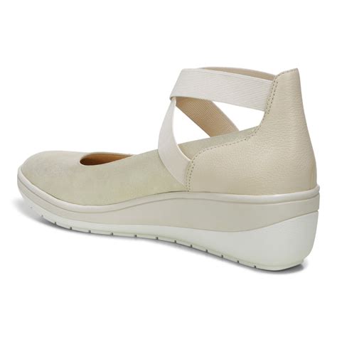 Vionic Ellery Womens Supportive Wedge Free Shipping